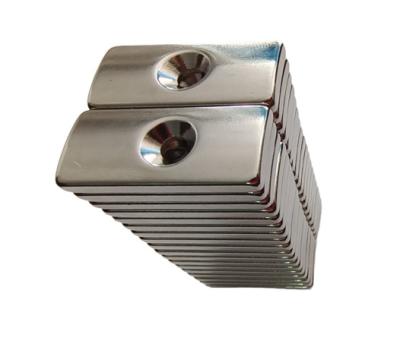 China N35-N52 Neodymium Arc Magnets for Generators and Motors - Custom Sizes with ±0.05mm Tolerance and 240°C Max Temperature for sale