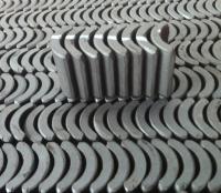 China Customized Permanent Big Ferrite Arc Magnet For Air Pump 52.12*50.18*7.27 mm for sale