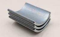China Arc Shaped Neodymium Motor Magnets N45SH Grade 150C Working Temperature Zinc Coating for sale