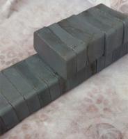 China Customized Irregular Trapezoid Ferrite Magnets Y30 Y33 Y35 Grade with ±2% Tolerance and ±0.1mm Height Precision for sale