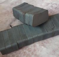 China Customized Irregular Trapezoid Ferrite Magnets Y30 Y33 Y35 Grade with ±2% Tolerance and ±0.1mm Height Precision for sale