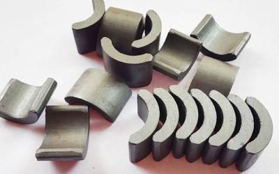 China Strong Hard Ferrite Arc Magnet for 360 & 370 BLDC Motors with ±2% Tolerance and Y25-Y35 Grades for sale