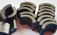 China Strong Hard Ferrite Arc Magnet for 360 & 370 BLDC Motors with ±2% Tolerance and Y25-Y35 Grades for sale