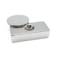 China 20*10*3mm N35 Neodymium Block Countersunk Magnets With Screw Hole for sale