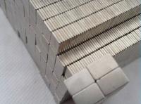 China N35 Grade Neodymium Block Magnet with Zinc Coating ±0.05mm Tolerance for Industrial Applications for sale