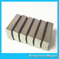 China N52 Sintered Neodymium Arc Magnets - Custom Size ±0.05mm Tolerance, 14.4-14.8 Br Grade for Motors & Wind Turbines for sale