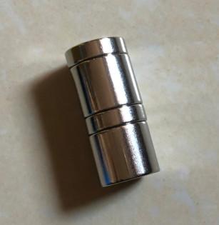China N35 Grade Neodymium Disc Magnet 18mm x 15mm with Silver Shine Coating for Industrial Applications for sale