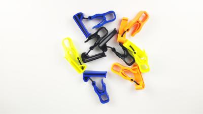 China Customized POM Plastic Glove Clips for Home Office for sale