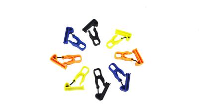 China Home Office Plastic Glove Clips Secure Long Lasting for sale