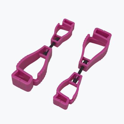 China 50pcs/bags Simple Glove Clip Retainers for Simple Organization for sale