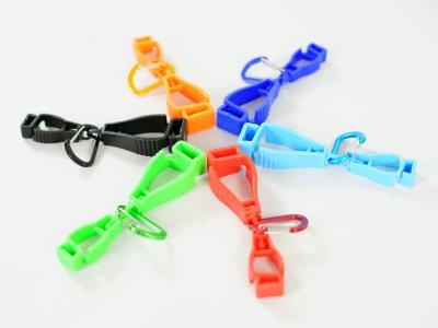 China Safety Work Gloves Anti-lost Glove Grabber High Strength POM Plastic Fixing Buckle Glove Clip Holder With Dual Clips for sale