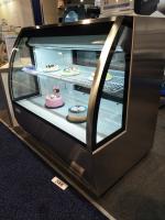 China SS201 SS304 Curved Glass Refrigerated Deli Case Display Case 500L for sale