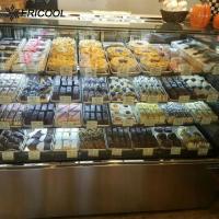 China 22.7 CU.FT Refrigerated Pastry Display Case Chiller 4 Layers for sale