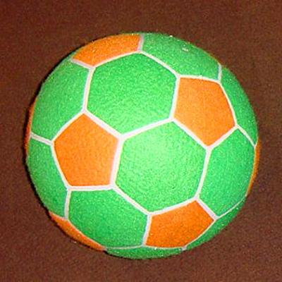 China 9.5 Inch Jumbo Inflatable Tennis Ball Polyester Felt Waterproof 250g for sale