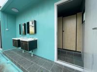 China Customizable Sandwich Panel Portable Toilet 6m x 3m Mobile Shower Cabin with Galvanized Steel Frame for sale