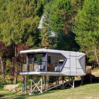 China Custom Space Capsule Container House with 15mm Floor, -40°C to 40°C Temperature Resistance and 120 km/h Wind Rating for sale
