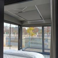 China Outdoor Mini Space Capsule Hotel Prefab House with Aluminum Window Custom Color for sale