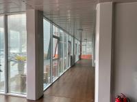 China Custom Quick Installation Flat Pack House 600x600x300 cm High Wind Rating Modern Design for sale