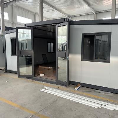 China Expandable Container House Hotel 20ft 3 Rooms 4 Bedroom Double Wing Portable Prefab Home for sale