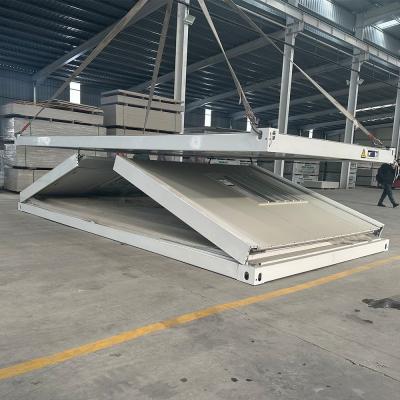 China Folding Container House 20ft 40ft Rock Wool Sandwich Panel Galvanized Steel Frame 20 Year Service Life for sale