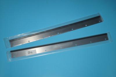China SM52 Wash Up Blade 605mm 7 Holes High Quality for SM52 Printing Machines for sale