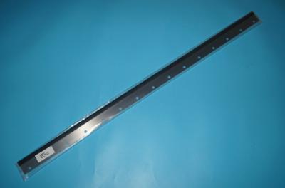 China Komori L40 Wash Up Blade 1098x52x0.5mm 15 Holes Printing Machine Cleaning Blade for sale