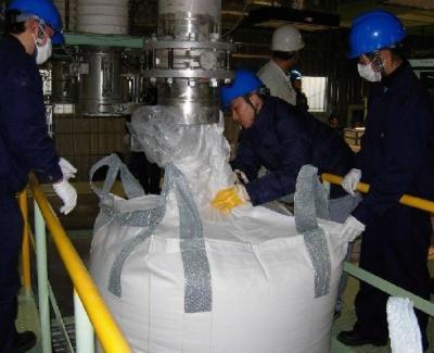 China Flexible industrial Minerals PP bulk bags , factory Tubular tonne bags with Cross Corner loops for sale