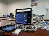 China Modular Hospital Vital Monitor Machine Multilingual With 12.1