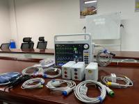 China Hospital Electronic Vital Sign Monitors 12.1 Inch For ICU Cardiac Monitoring for sale