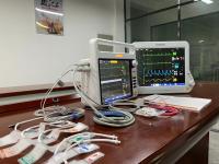 China Portable Neonate Patient Monitor Multilingual For ICU Cardiac Monitoring for sale