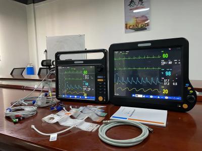China 12.1 Inch Vital Signs Monitor Machine For Veterinary Patient Multifunctional for sale