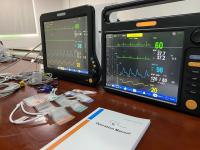 China Multilingual Veterinary Spo2 Monitor , Heart Machine Monitor For Rabbit Dog for sale