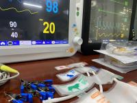 China 1024X768 LCD Veterinary Multiparameter Monitor , Vitals Monitoring Devices With 15 Inch for sale