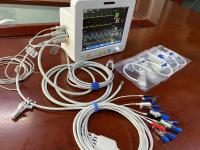 China 8.4 Inch Veterinary Multiparameter Monitor For Pets And Farm Animals for sale
