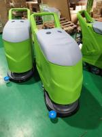 China 220V White Floor Cleaning Machine 380mm Width 5L Tank Capacity Automatic Manual Modes for sale