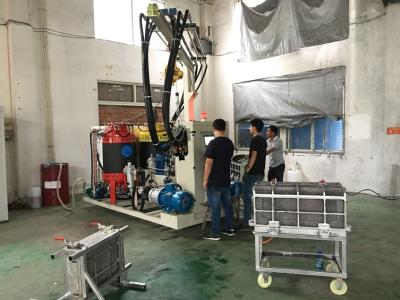 China 3000kg PU Foaming Machine with 0-200mm Thickness Control and 20-50kg/min Output for Industrial Foam Production for sale
