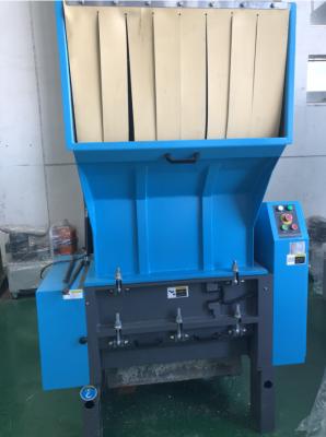 China PC800 LLDPE Plastic Grinder Machine 30Kw 300kg/h Output for Rotomolding & Plastic Recycling for sale
