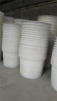 China Rotational Molding Water Bucket 4-8mm Wall Thickness Up to 40000L Capacity Industrial Polyethylene Container for sale