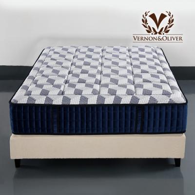 China 12 inch tight top cooling fabric pressure relief memory foam with nature latex pocket spring mattress packed in box for sale