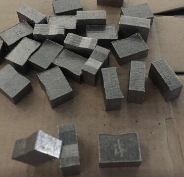 China diamond segments for 2000 mm diamond saw blade cutting granite for sale