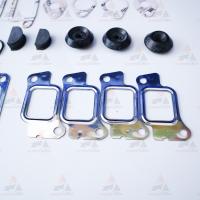 China 4M40 4M40T Turbo Repair Kit Gasket Piston Bearing Set OE ME996729 for sale
