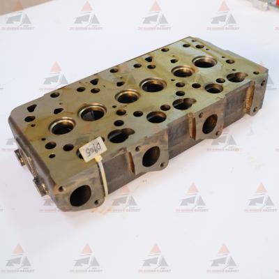 China Kubota D905 Engine Cylinder Head | OEM 16020-03040 16022-03040 16022-03043 16022-03044 | Mini Excavator & Tractor Spare Parts Engine Cylinder Head for sale