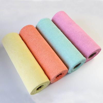China Tear Away Microfiber Cleaning Towel Roll 20 Pieces Pack 25x25CM 180GSM Reusable for sale