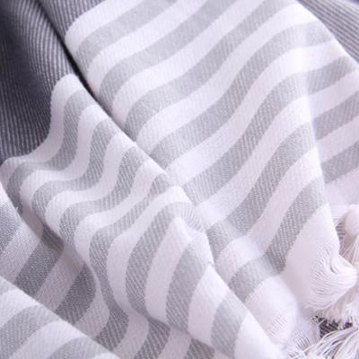 China 100% Cotton 100x180cm Turkey Beach Towel 370gsm With Tassels for sale