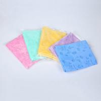 China Machine Washable Embossed 26x17 Inch PVA Chamois Towel For Auto Detailing Car Wash Chain for sale