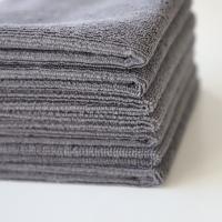 China 350gsm 40x40cm Microfiber Cleaning Towel Warp Knit Ultra Absorbent For Sport Gym Personal Care for sale