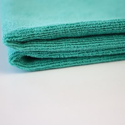 China 180gsm 40x40cm Microfiber Cleaning Towel Warp Knitted For Commercial Industrial Use for sale