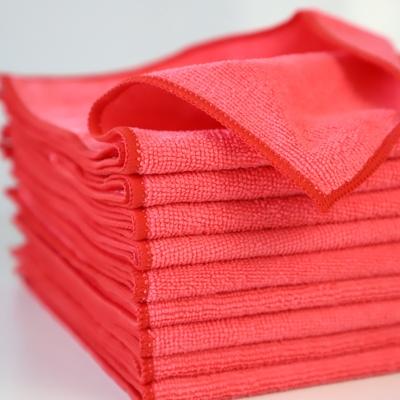 China Super Absorbent Warp Knitting Microfiber Cleaning Towel 350 Gsm Strong Decontamination for sale