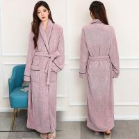 China 350gsm Coral Fleece Bamboo Charcoal Bathrobe With 85% Polyester 15% Ployamide for sale