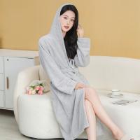 China Hooded Jacquard 120cm Luxury Bathrobes 300gsm 85 Percent Polyester 15 Percent Polyamide for sale